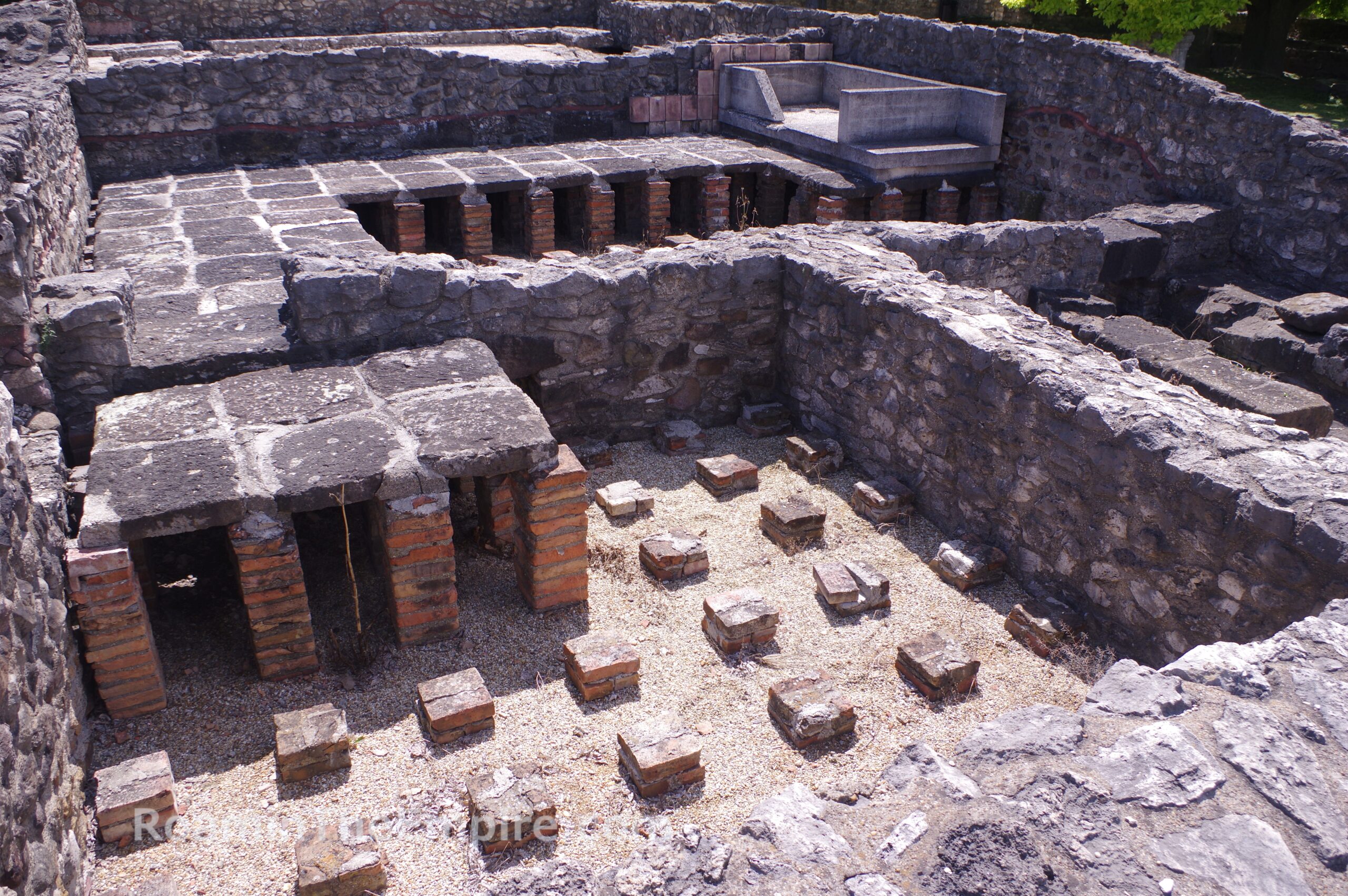 Laconicum - Roamin' The Empire